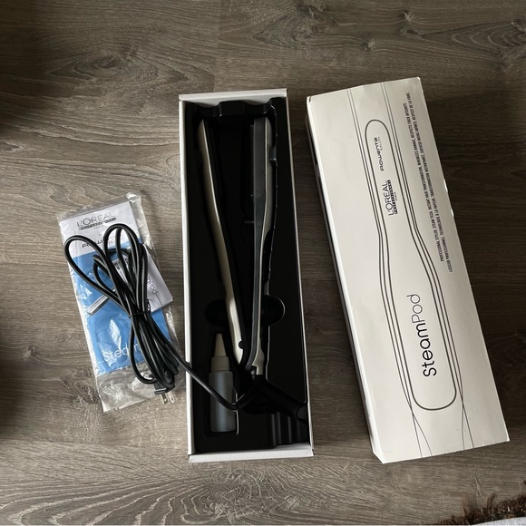 L'Oreal | Bath & Body | Loreal Steampod Flat Iron Styler | Poshmark